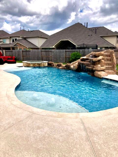 Custom Swimming Pool Builder in Katy, Fulshear, Cypress & Richmond TX